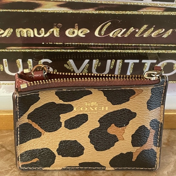 Coach | Accessories | Euc Coach Leopard Slim Card Holder | Poshmark